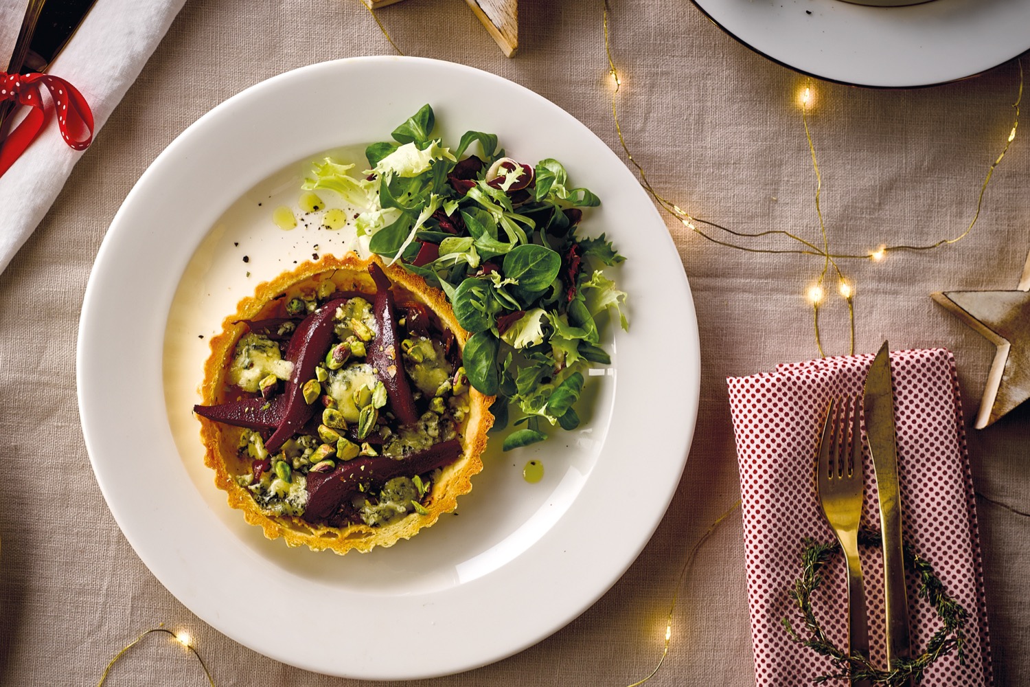 Pear, Stilton & Pistachio Tart | Florette Salad | Make it unFloretteable